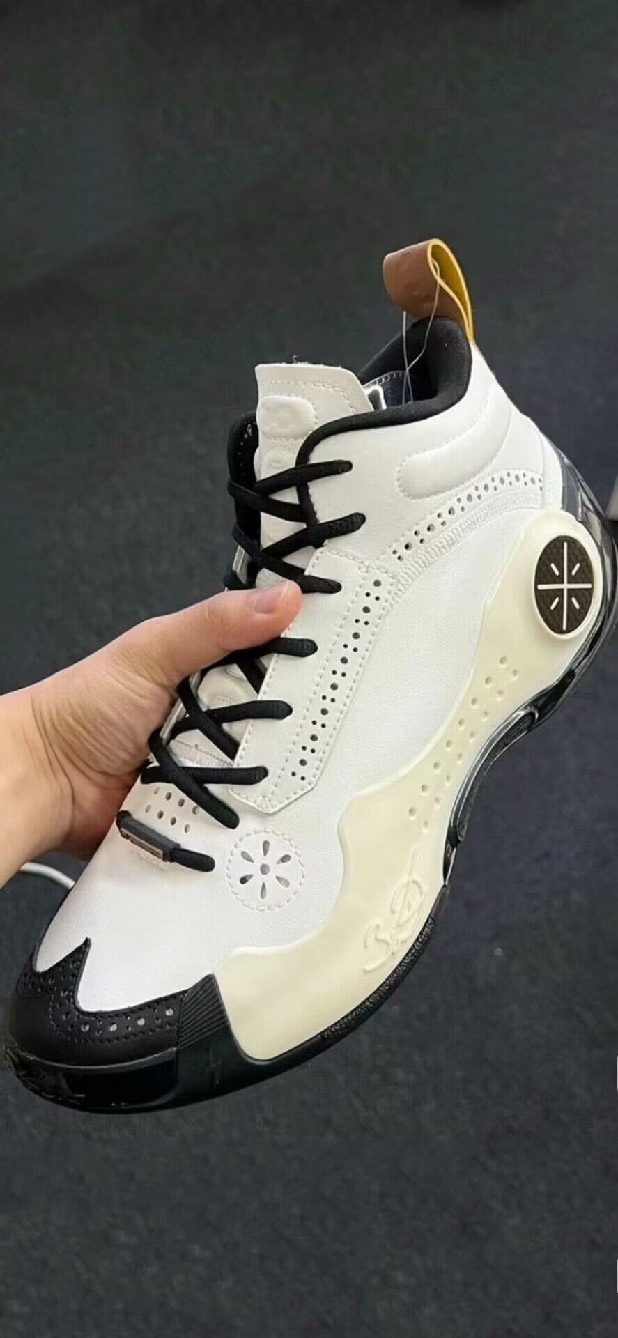 How do you think of the Way of Wade 10 “Gentleman” Basketball Shoes ...