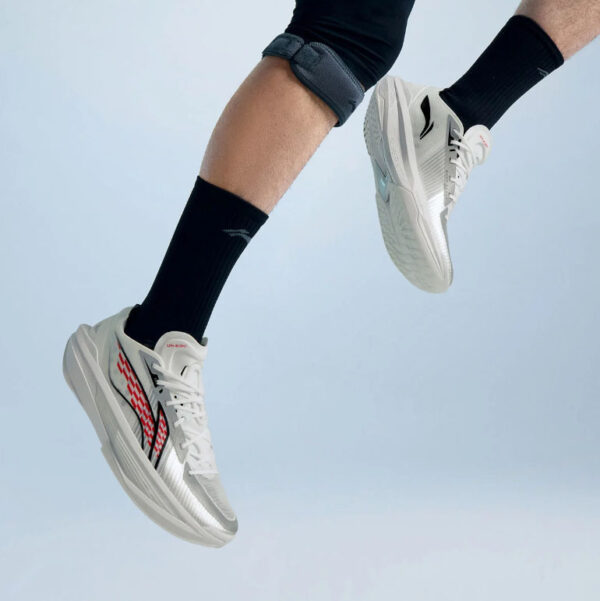 2025 Li-Ning Superlight ULTRALIGHT Top Light Boom basketball Shoes in ...